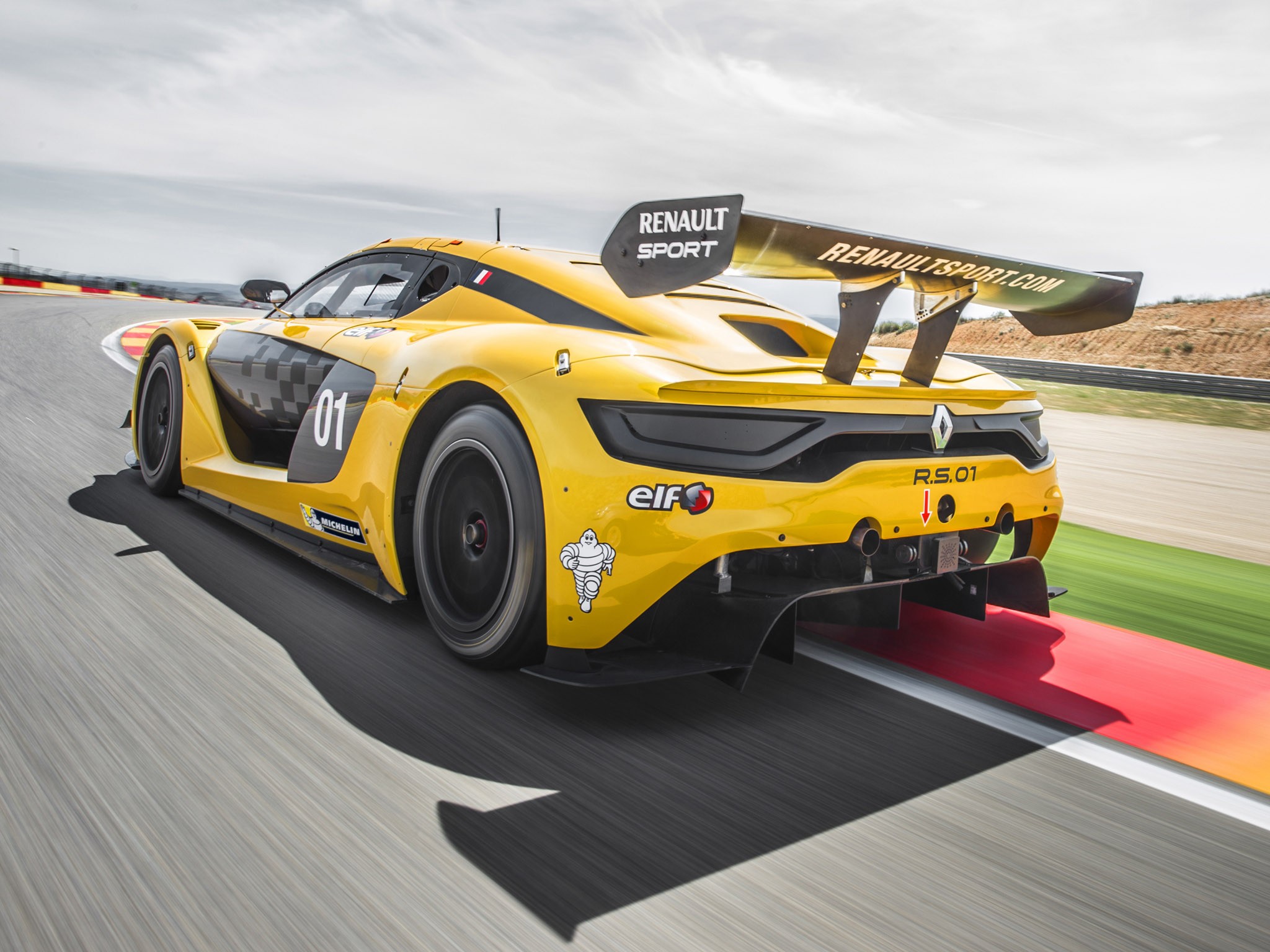 Renault RS-01 GT : Puissance brute et performance affutée