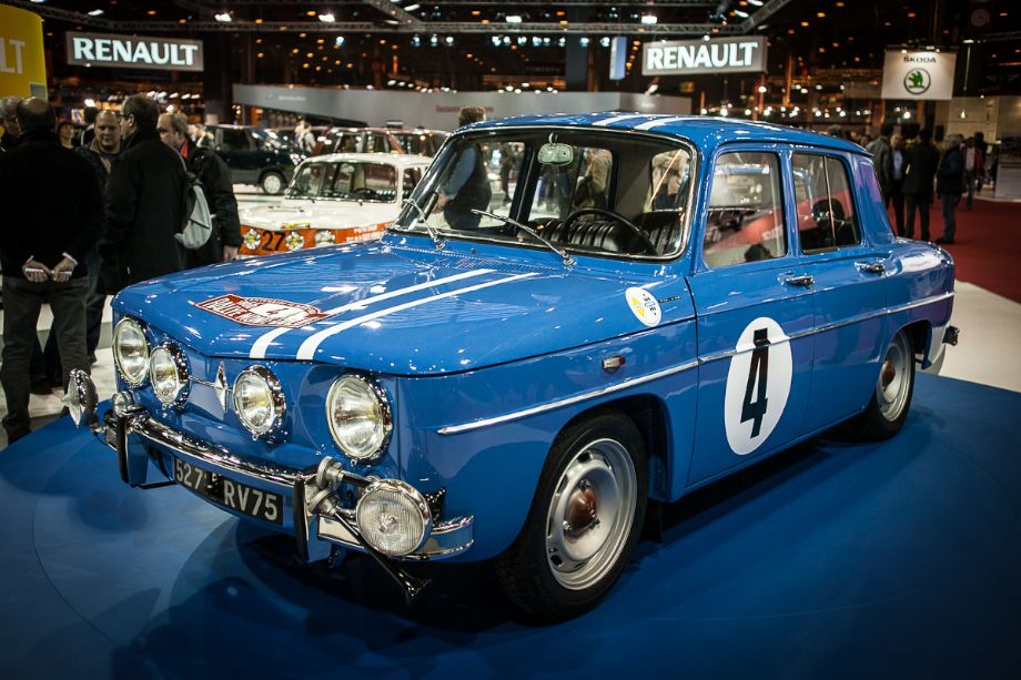 Tout savoir sur la Renault 8 : caractéristiques et évolution
