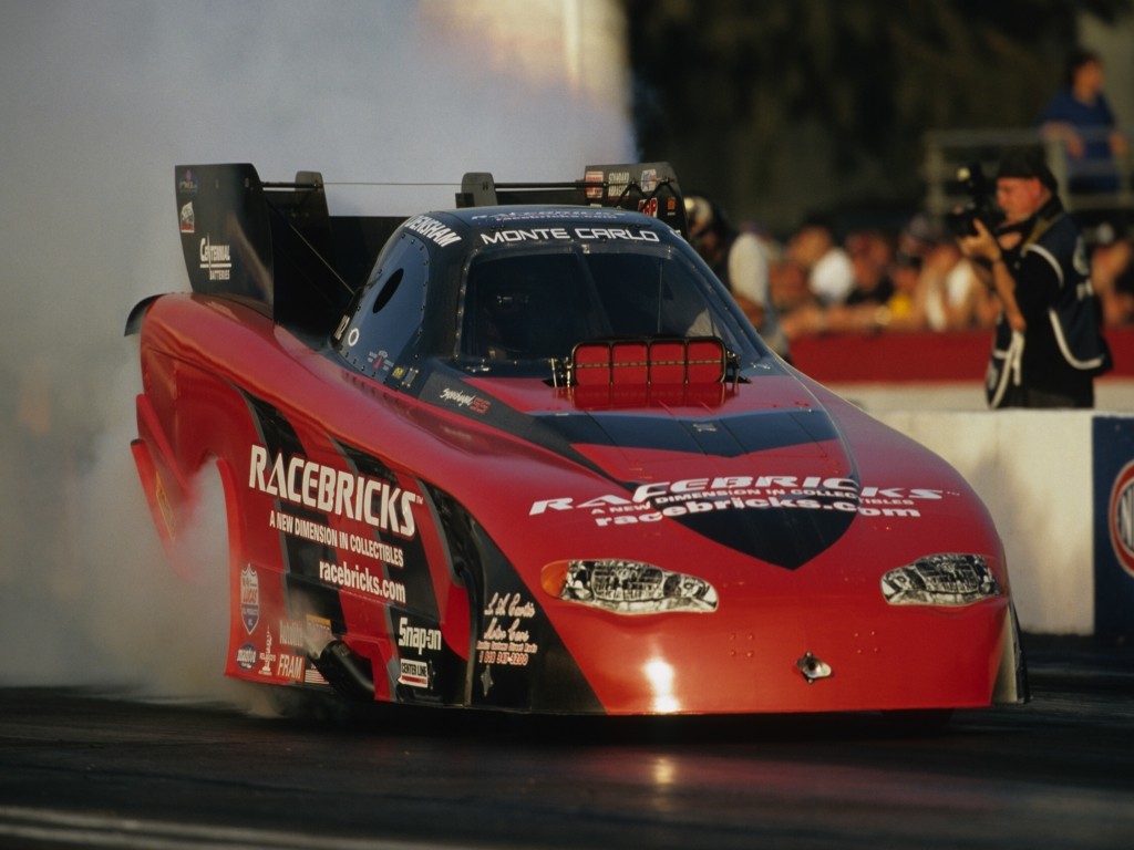 Dragsters NHRA : Quand la mécanique rencontre l'adrénaline pure