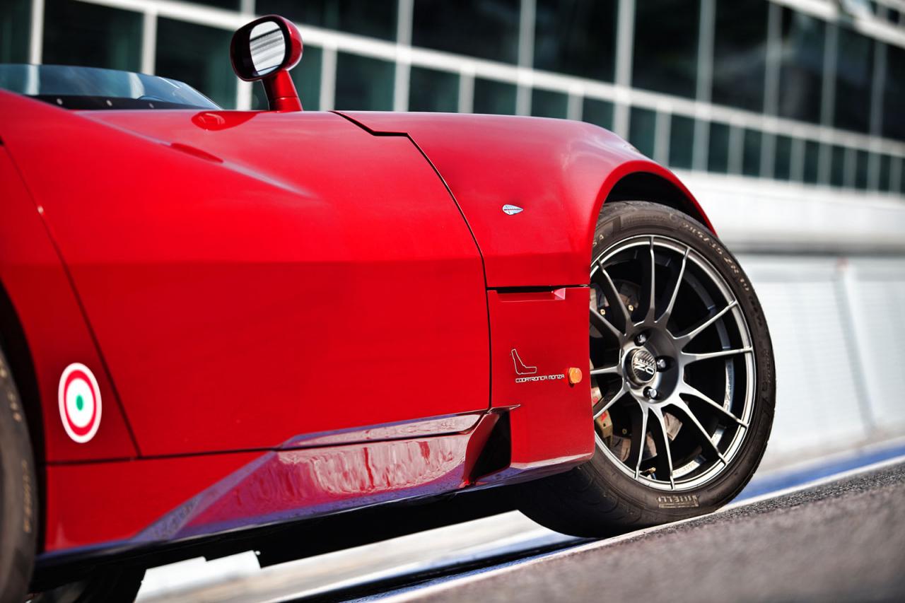 Spada Codatronca Monza : 720 chevaux et 300 km/h de pur plaisir - Photoscar