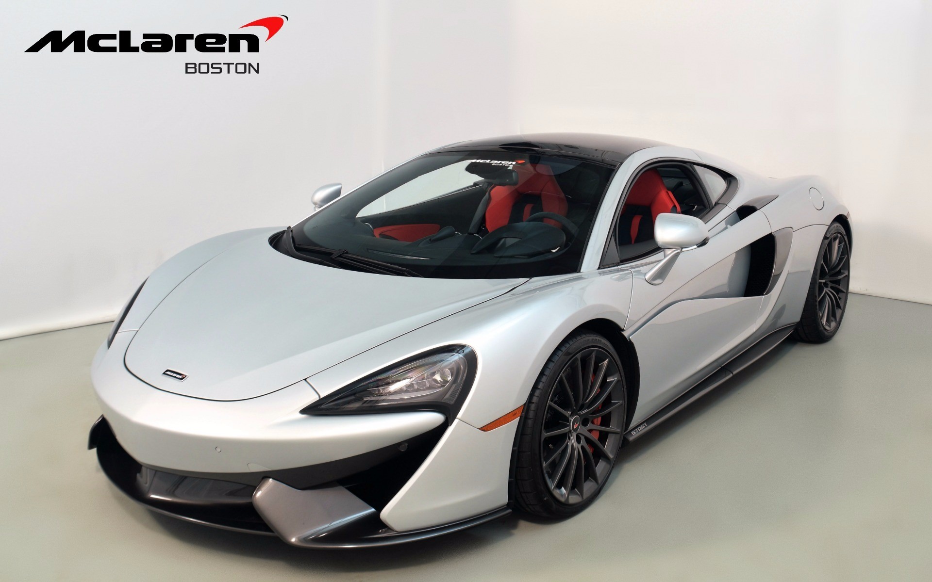 McLaren 570 GT 2017 - Le GT fait référence au nom de Gran Turismo