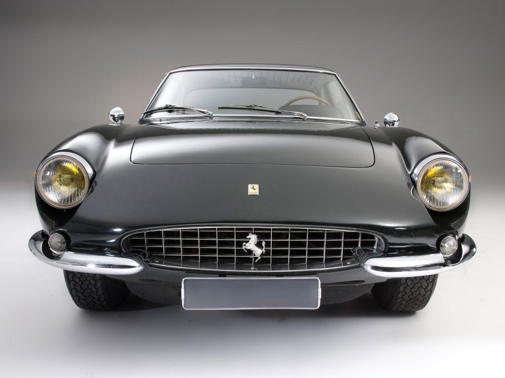 Ferrari 500 Superfast : Un concentré de puissance et d'élégance - Photoscar