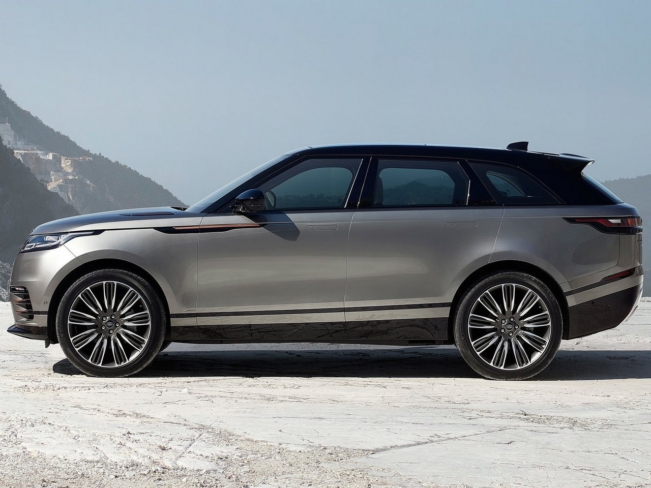 Land Rover Range Rover Velar 2018 offre une qualité de conduite efficace