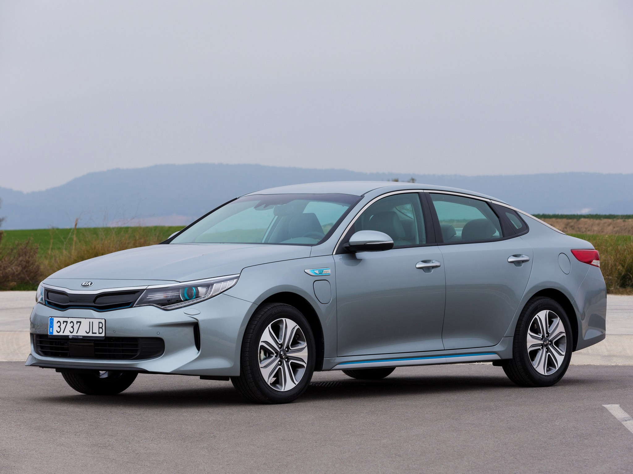 2016-kia-optima-plug-in-hybrid