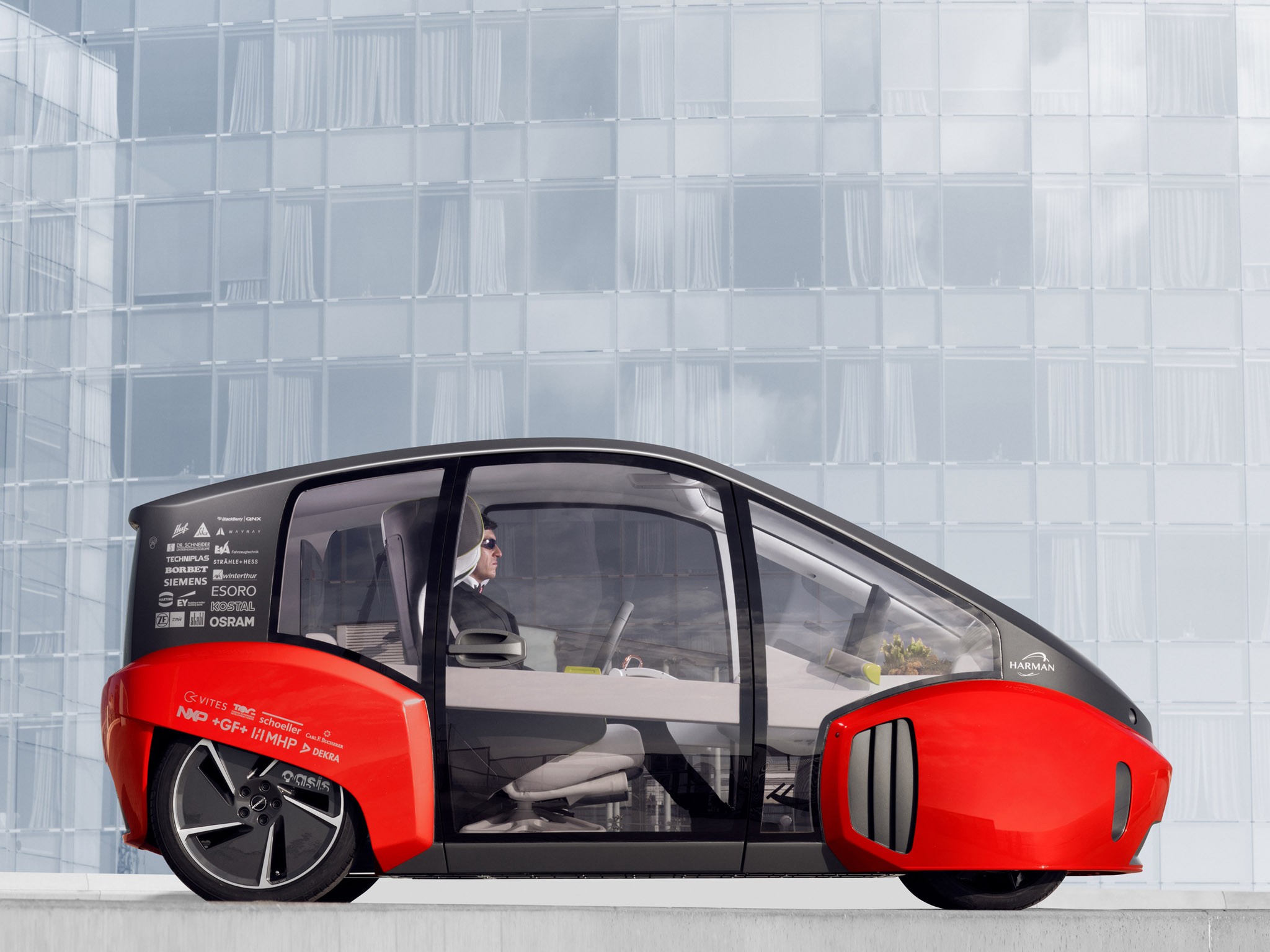 Rinspeed Oasis 2017 - Un concept-car électrique et autonome