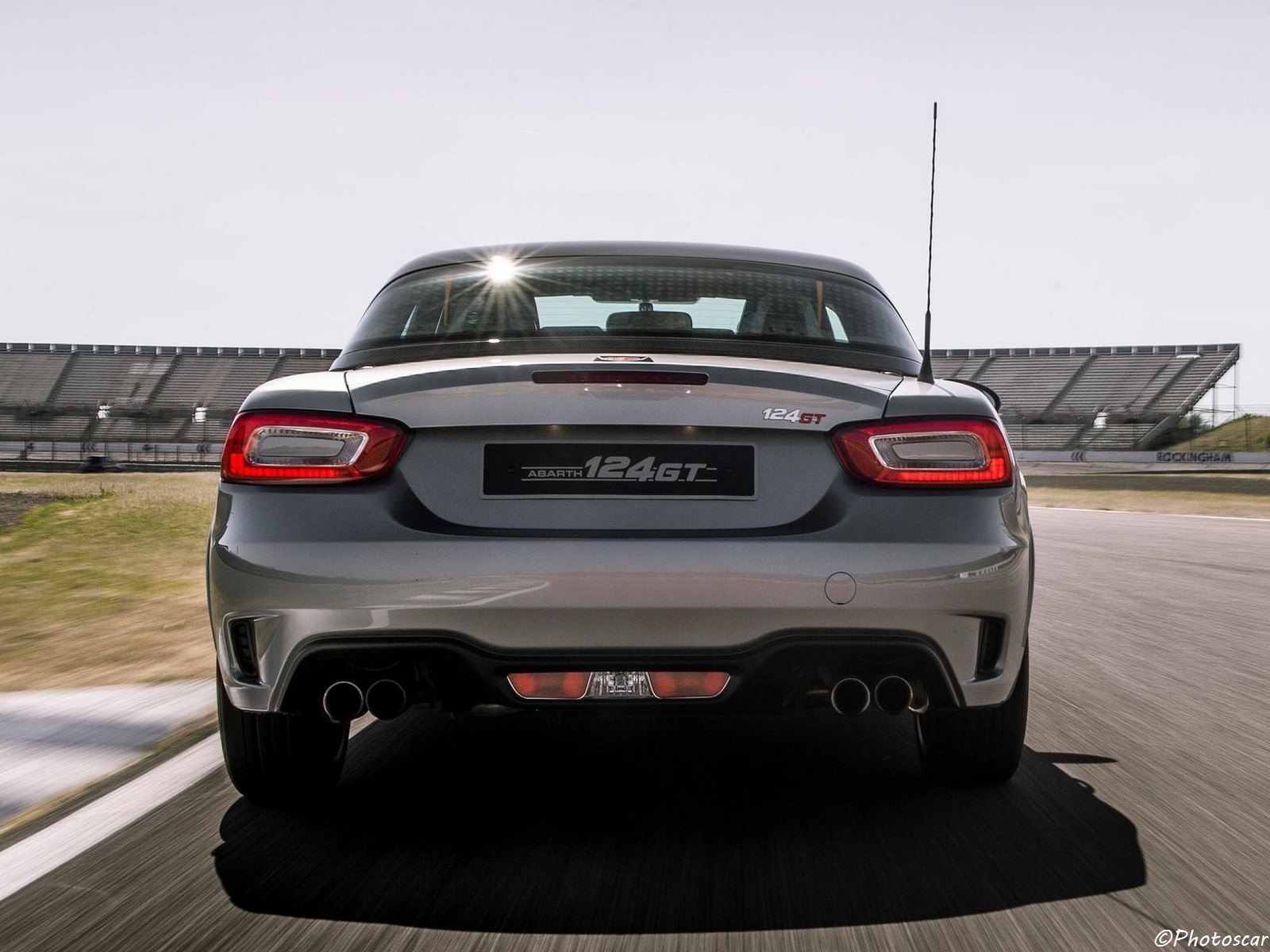 Fiat 124 GT Abarth 2018 - Une version améliorée de la 124 Spider.