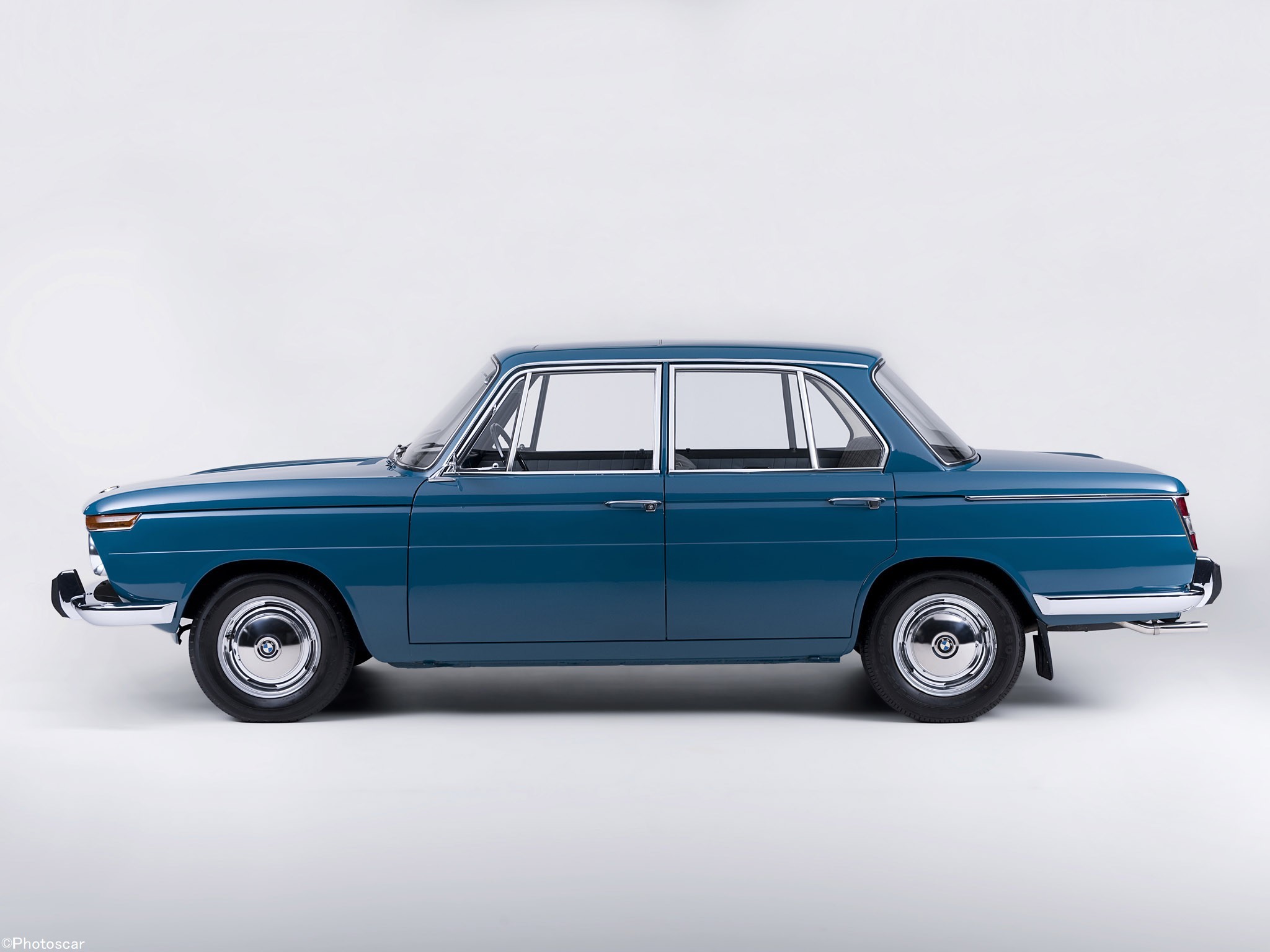 BMW 1500 E115 1962 avec un design moderne et sportif - Photoscar