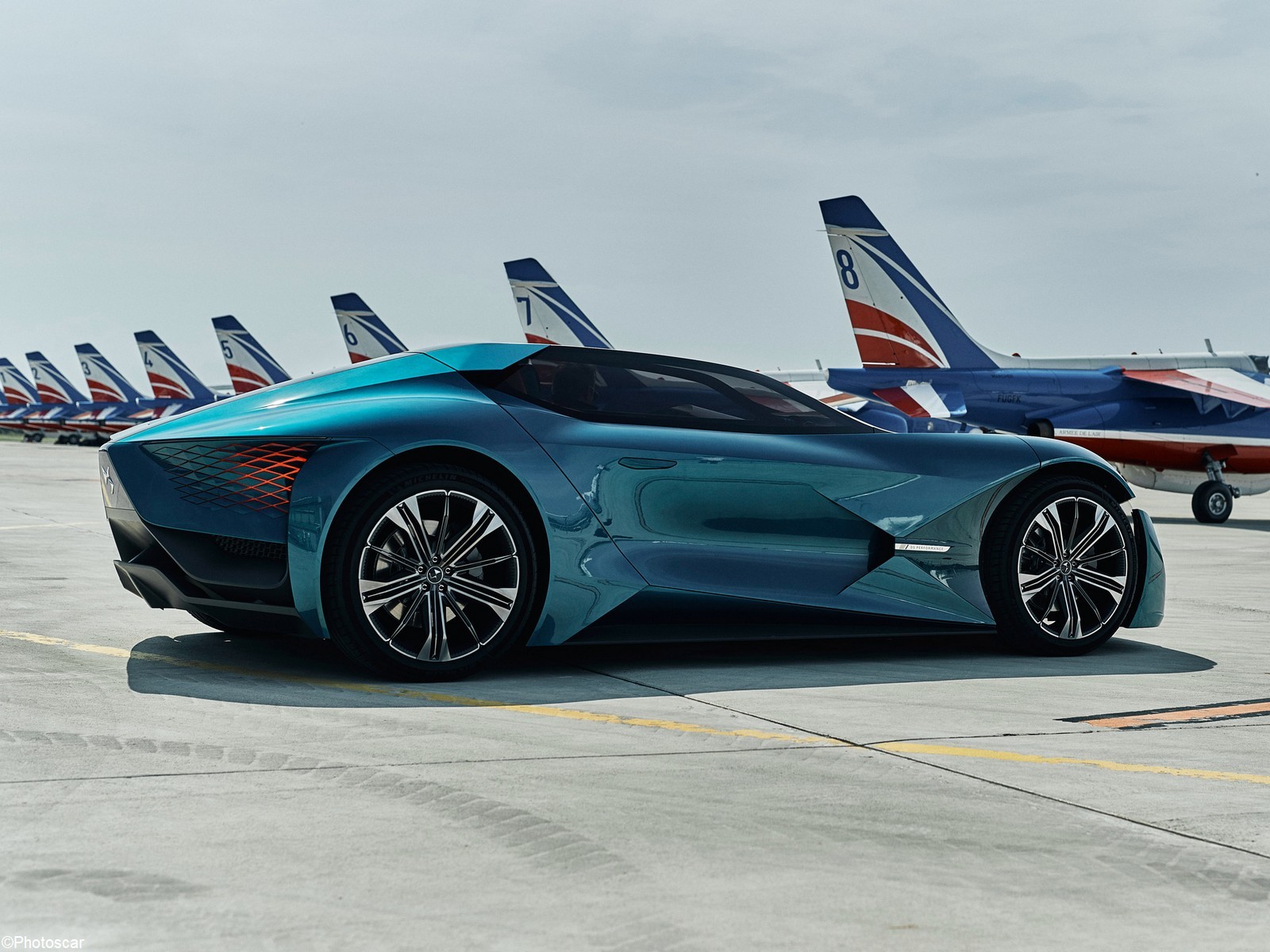 DS X E-Tense 2018 - Concept électrique et carrosserie flexible