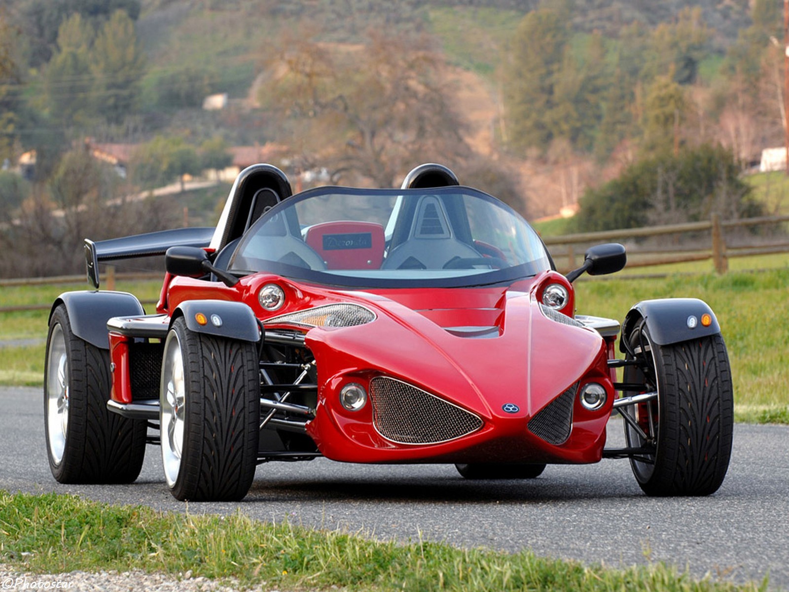 Deronda G400 2009, construite en carbone et en fibre de verre - Photoscar