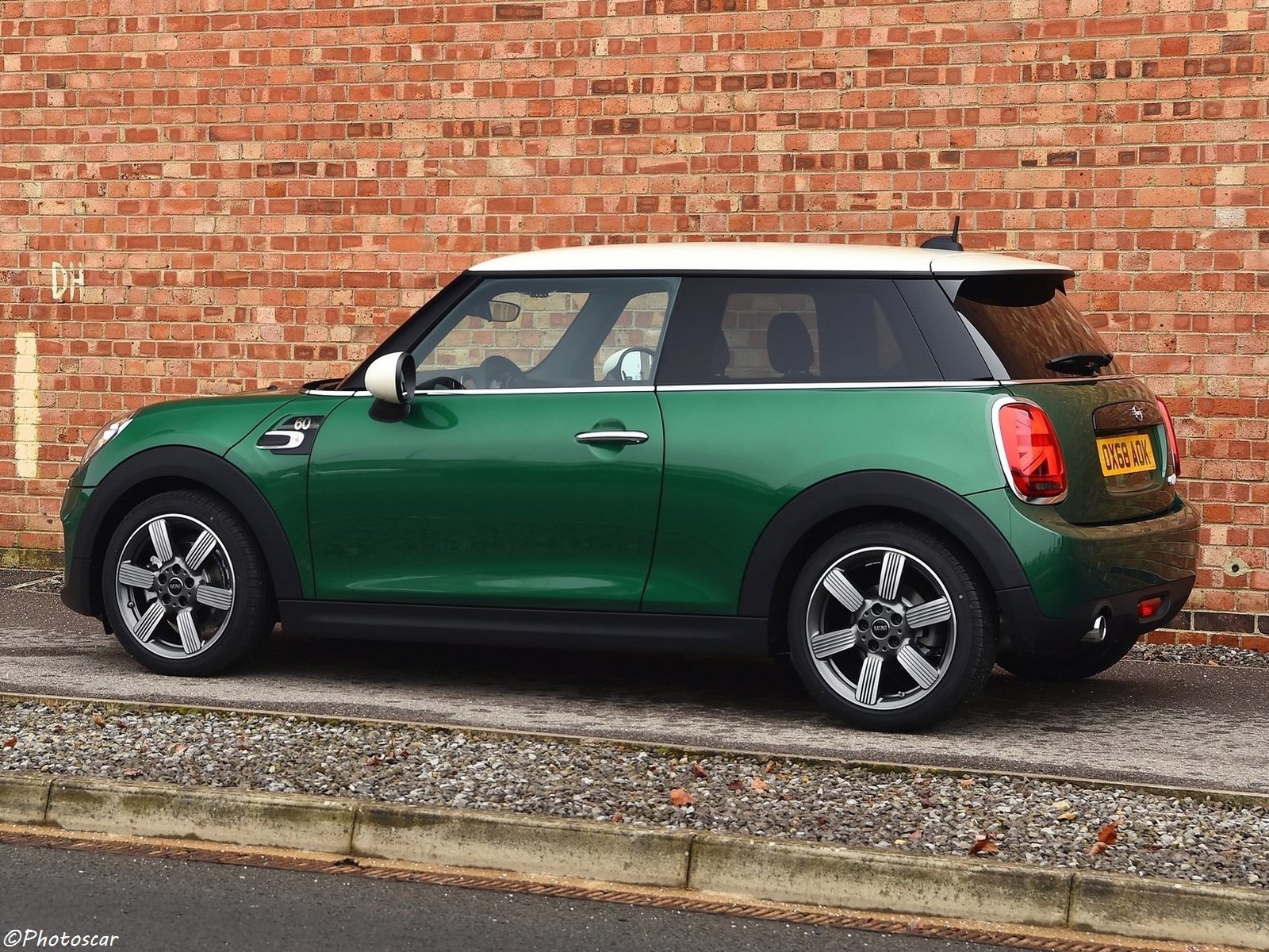 Mini Cooper 60 Years Edition 2019 limité à 500 unités - Un esprit sportif