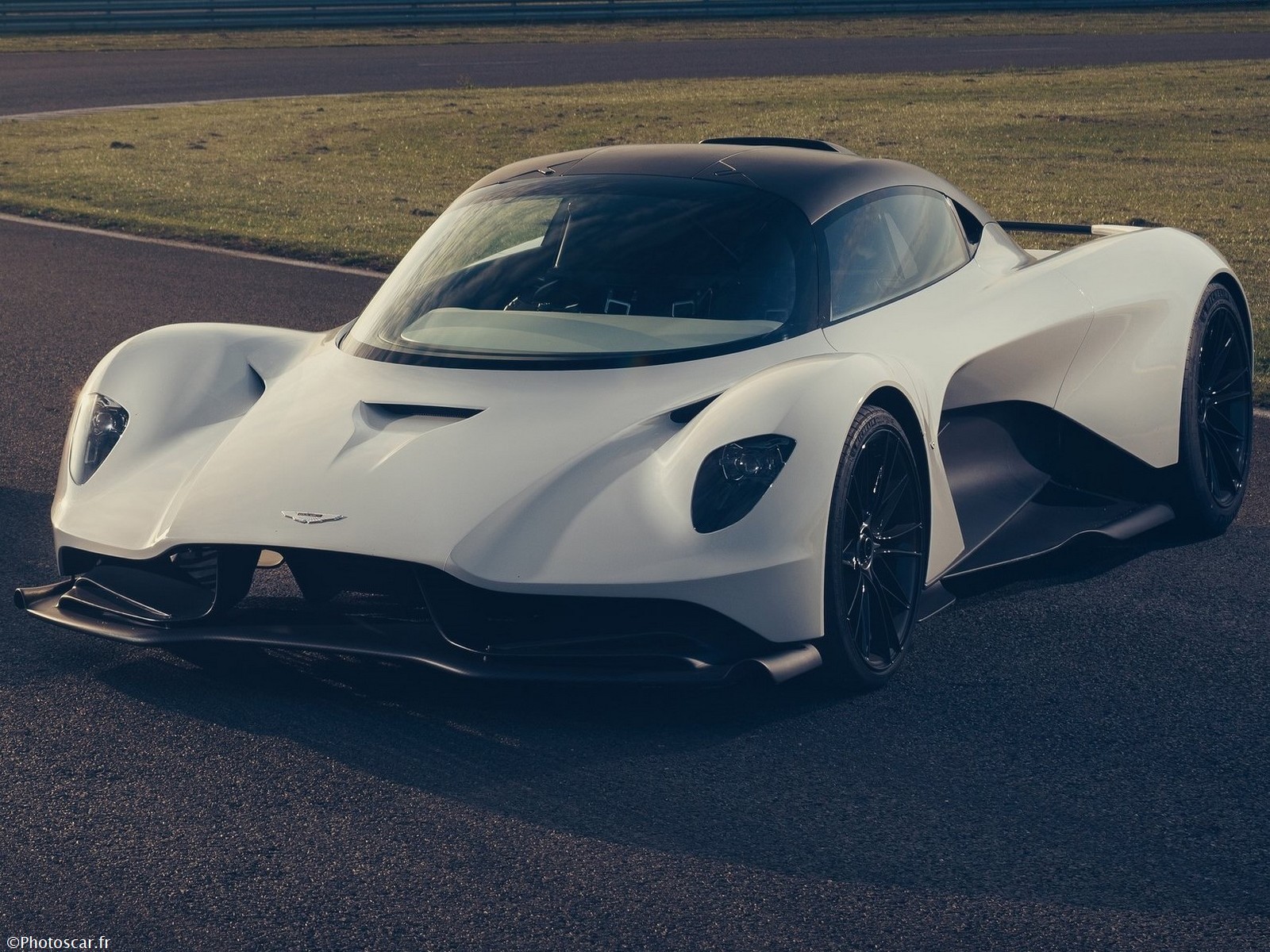 Aston Martin Valhalla 2020 - Moteur V6 Turbo Hybride de 1 000 ch