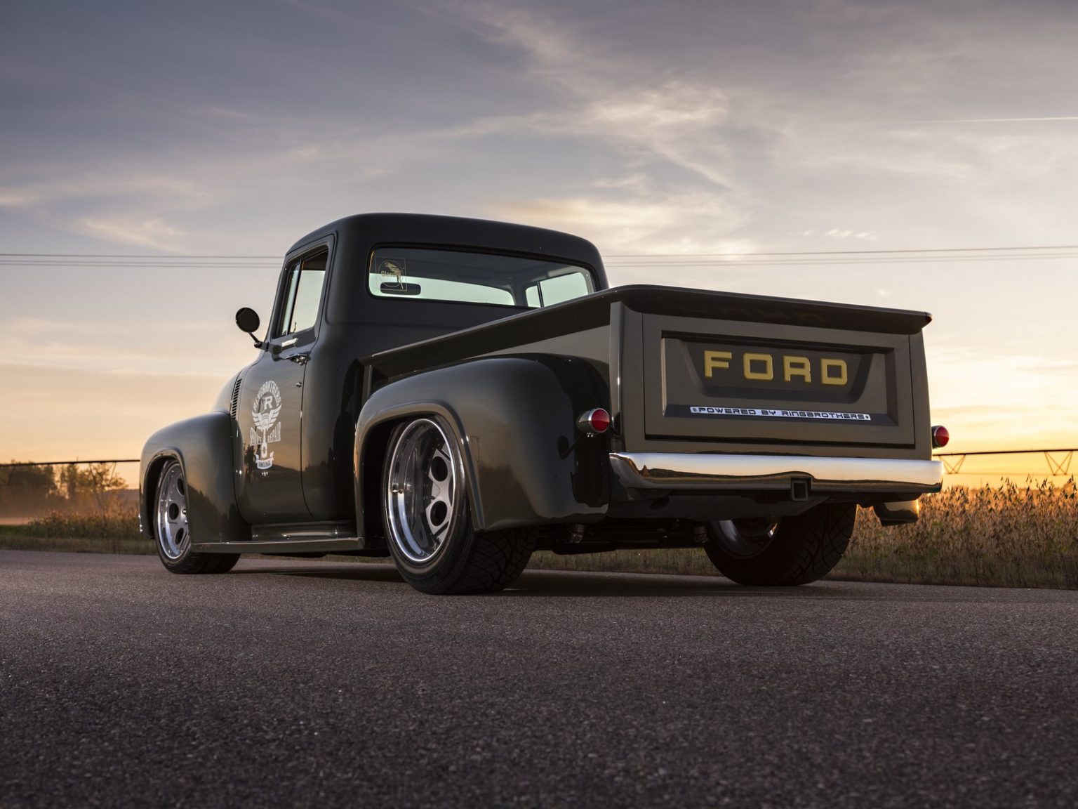 Ford F100 1956 Clem 101 Ringbrothers - Beauté et efficacité - Photoscar