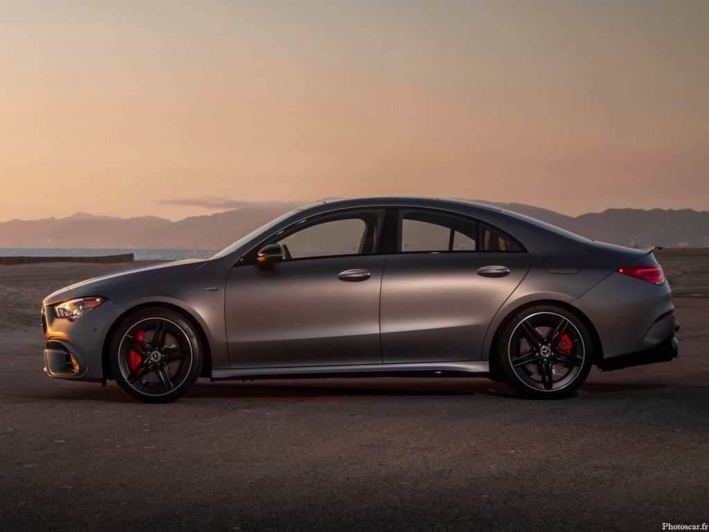 Mercedes CLA45 AMG 2020 - Design racé, technologie de pointe