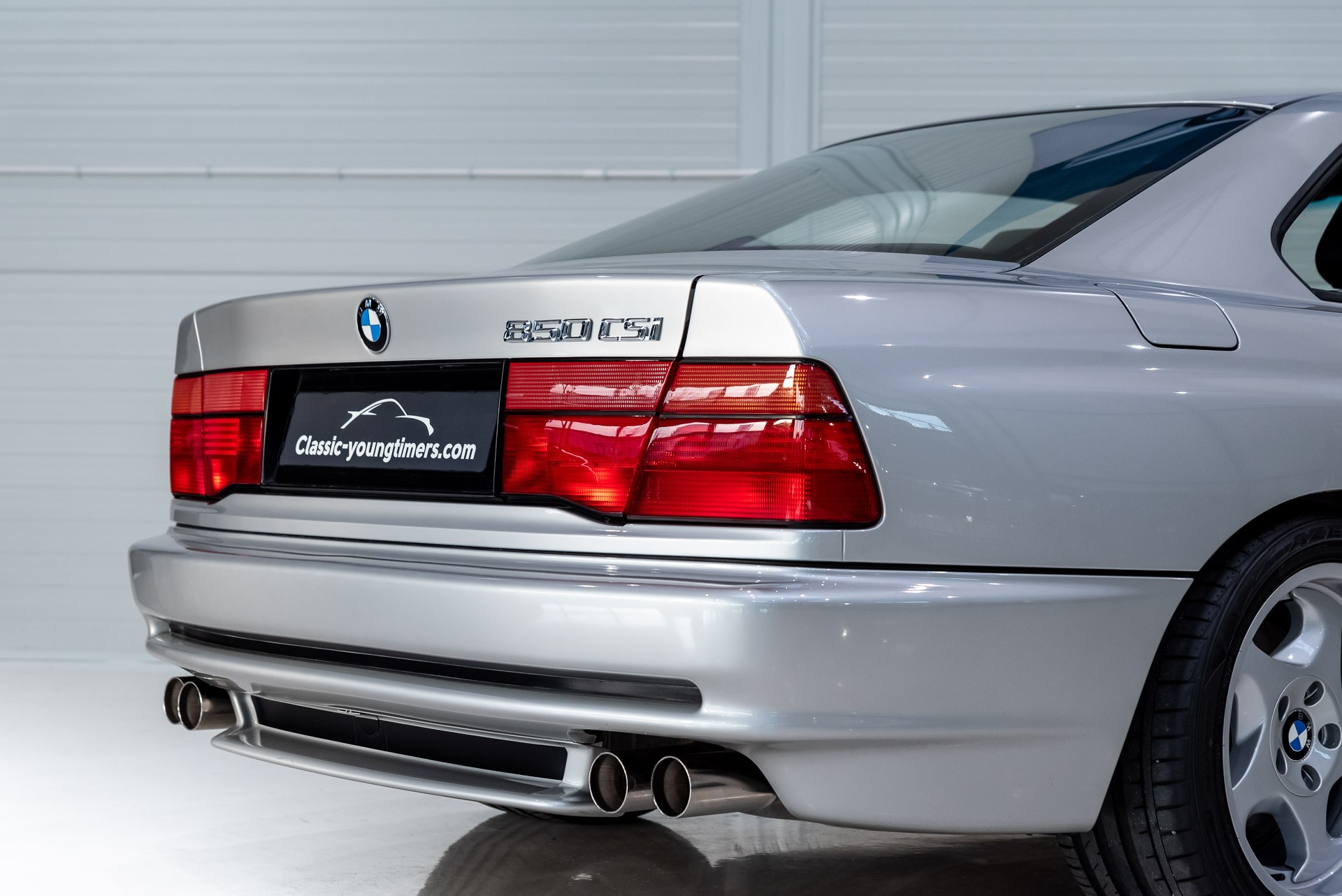 BMW 850 CSI 1992 - Elle a un puissant et prestigieux moteur V12 - Photoscar