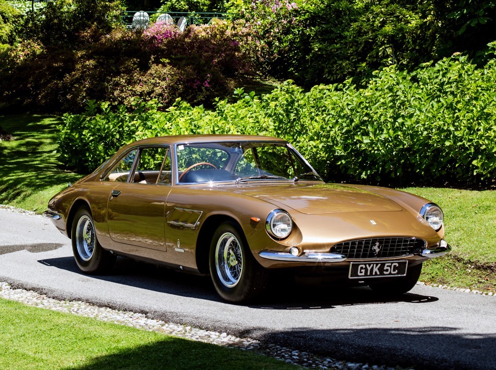 Ferrari 500 Superfast : Un concentré de puissance et d'élégance - Photoscar
