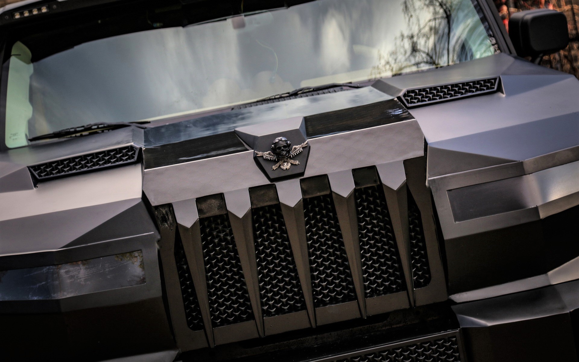 Dartz Prombron Black Stallion 2019 - Mélange SUV de l'armée