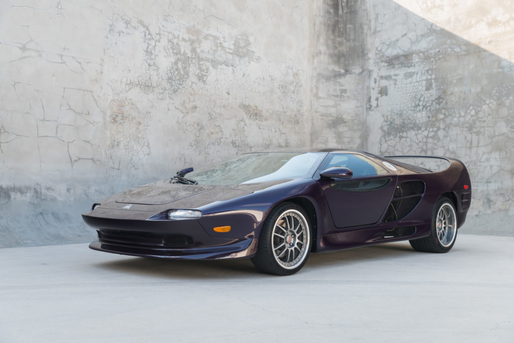 Vector M12 - La voiture a été basée sur la Lamborghini Diablo