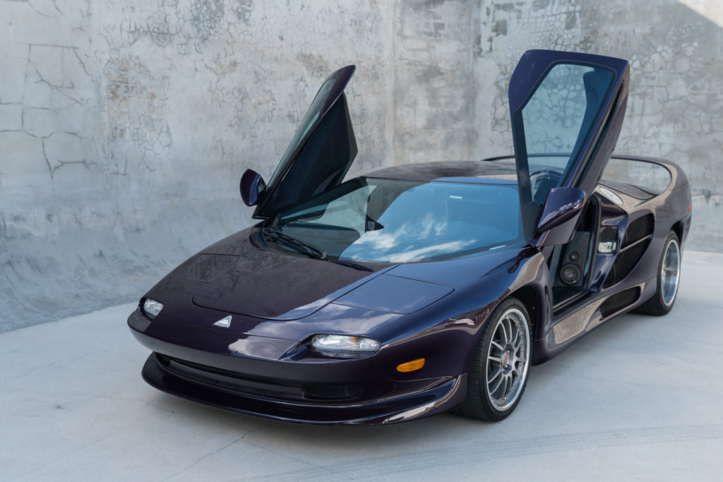Vector M12 - La voiture a été basée sur la Lamborghini Diablo