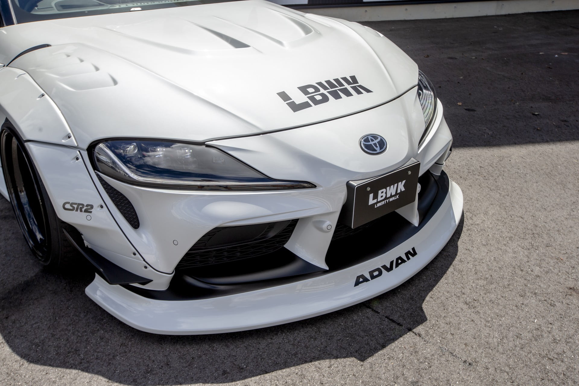 Liberty-Walk Toyota Supra A90 2020 - Un kit de carrosserie large