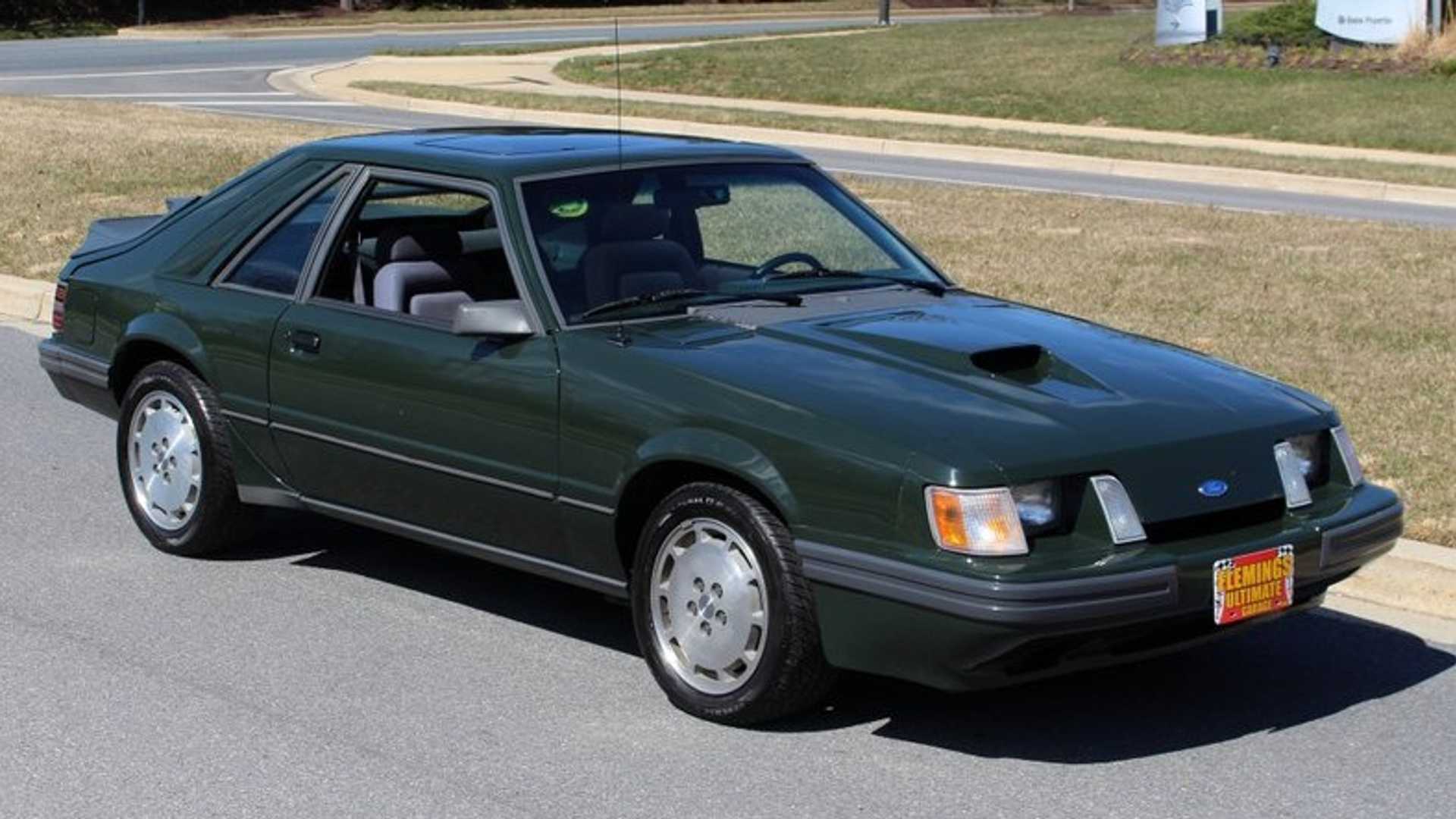 Ford Mustang SVO - SVO signifie Special Vehicle Operations Department