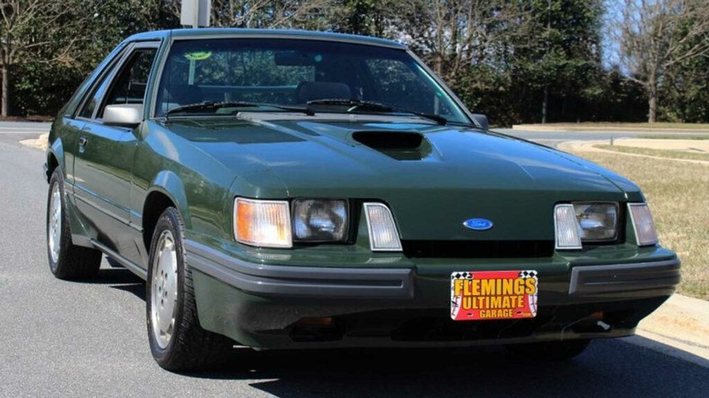 Ford Mustang SVO - SVO signifie Special Vehicle Operations Department