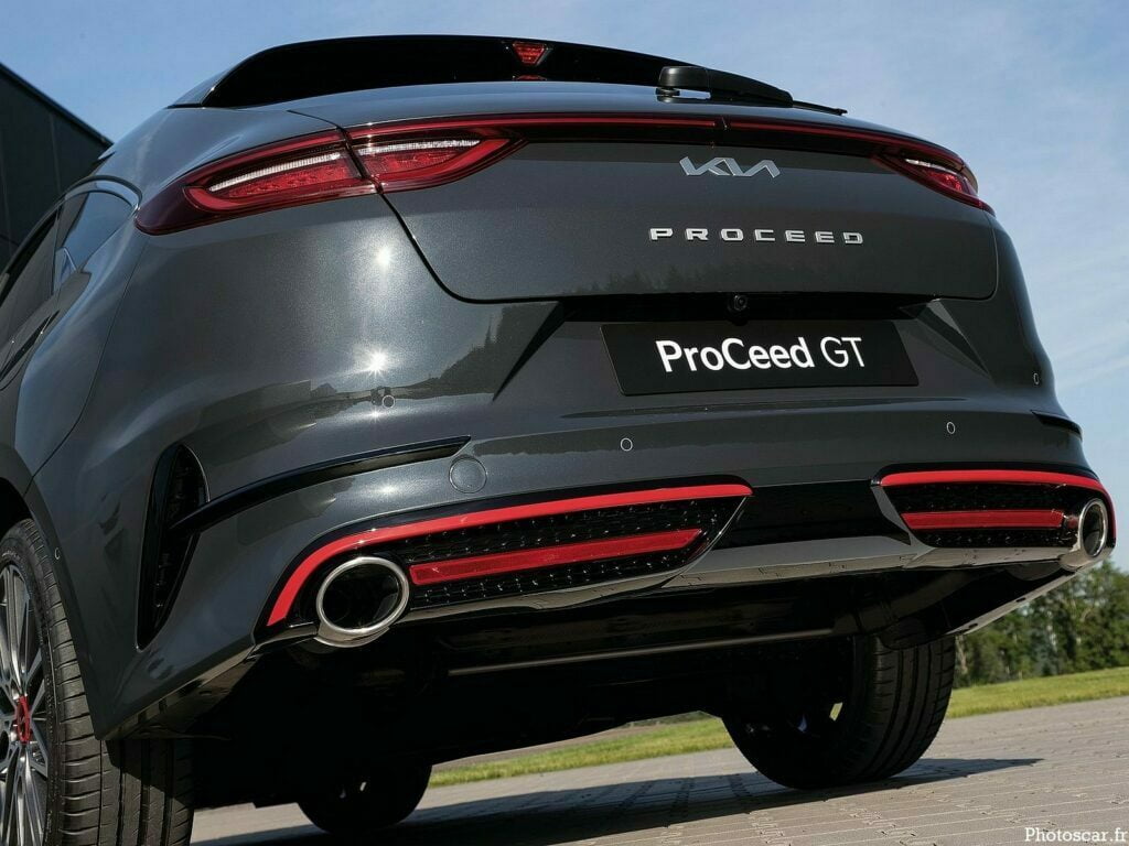 Kia ProCeed GT 2022 - Ce modèle conjugue des lignes athlétiques - Photoscar