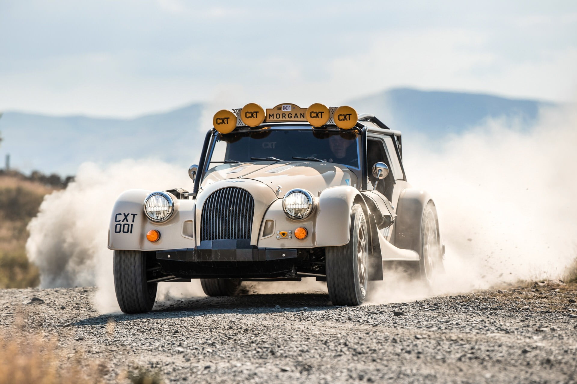 Morgan Plus Four CXT 2021 - Voiture de sport prête pour le rallye