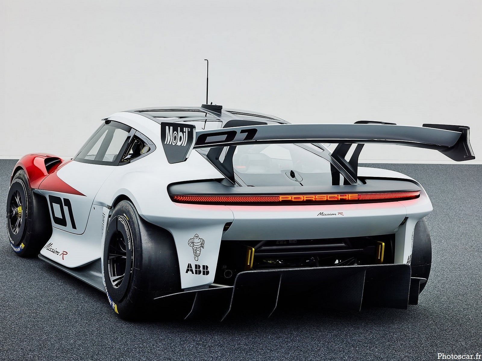 Porsche Mission R Concept 2021 - Supercar tout électrique