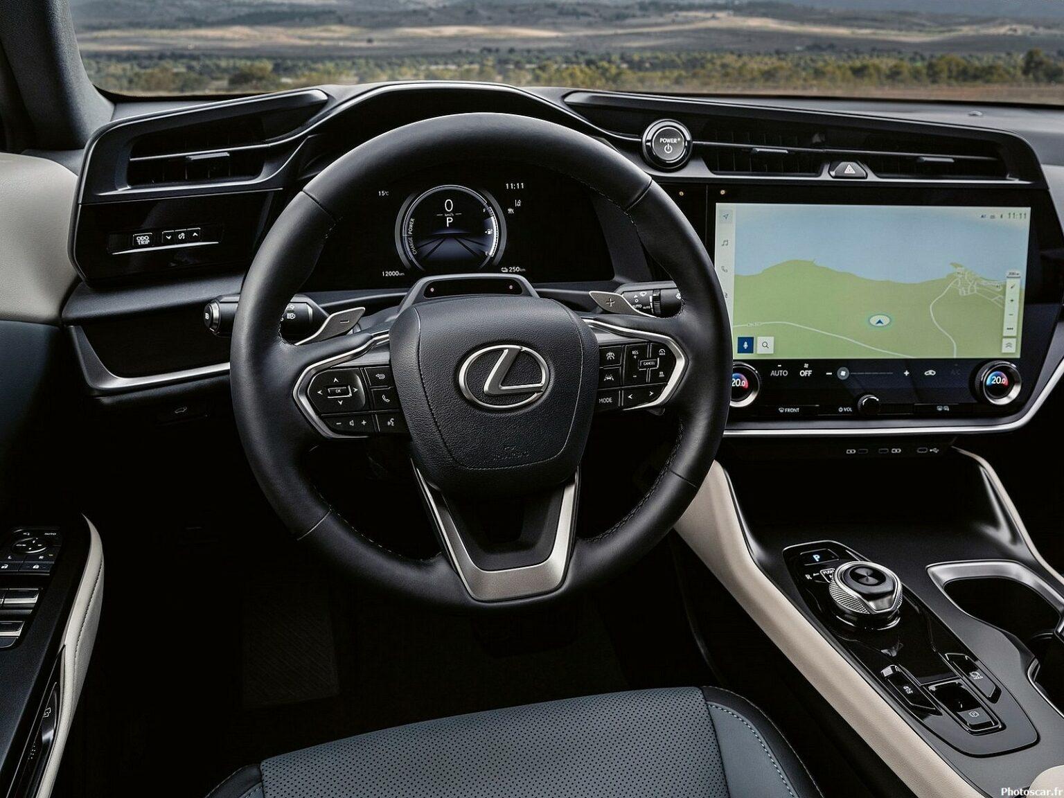 Lexus RZ 450e 2023 - Suv électrique avec autonomie de 360 km