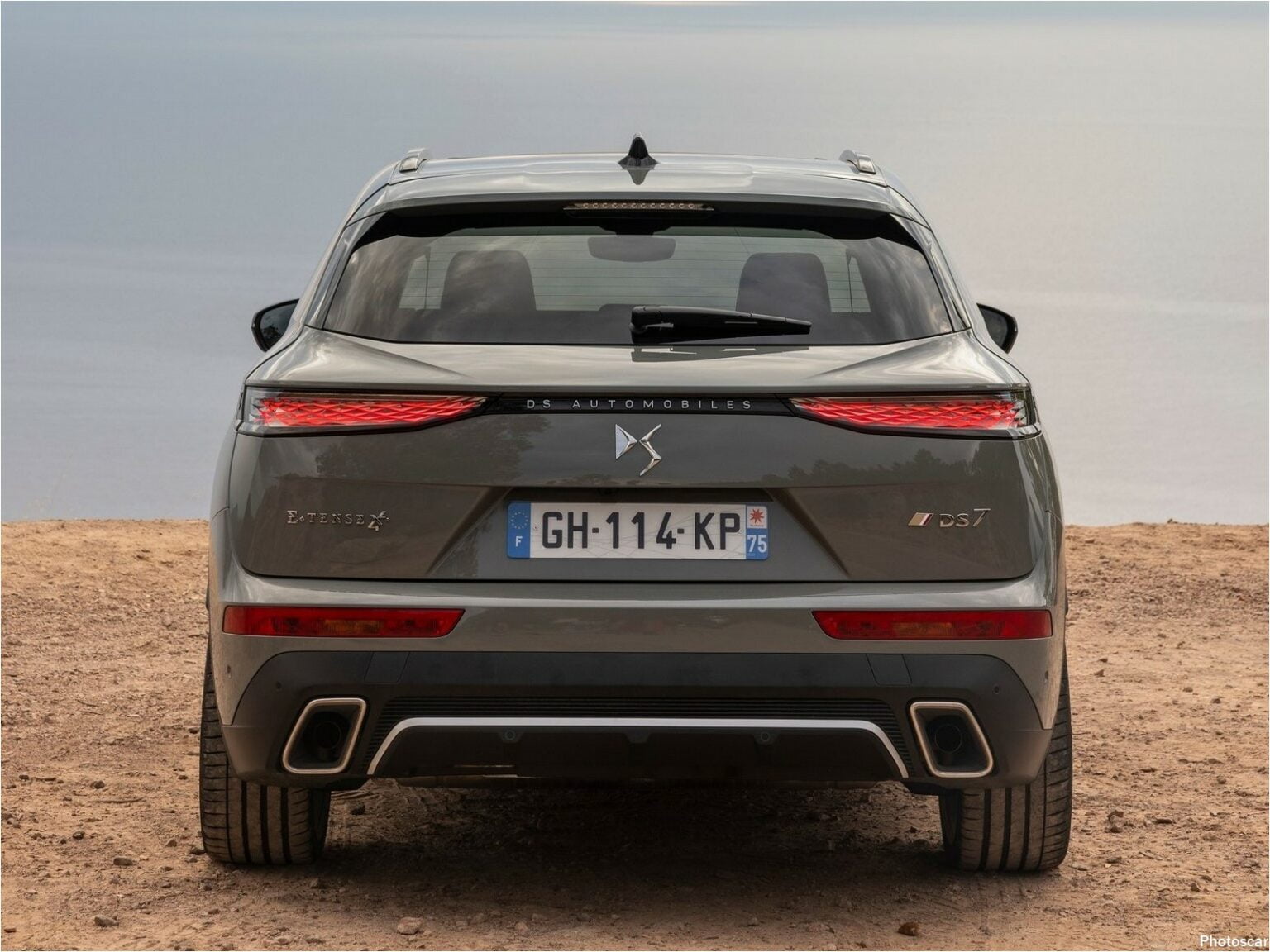 DS7 2023 - SUV raffiné avec des lignes élégantes et dynamiques