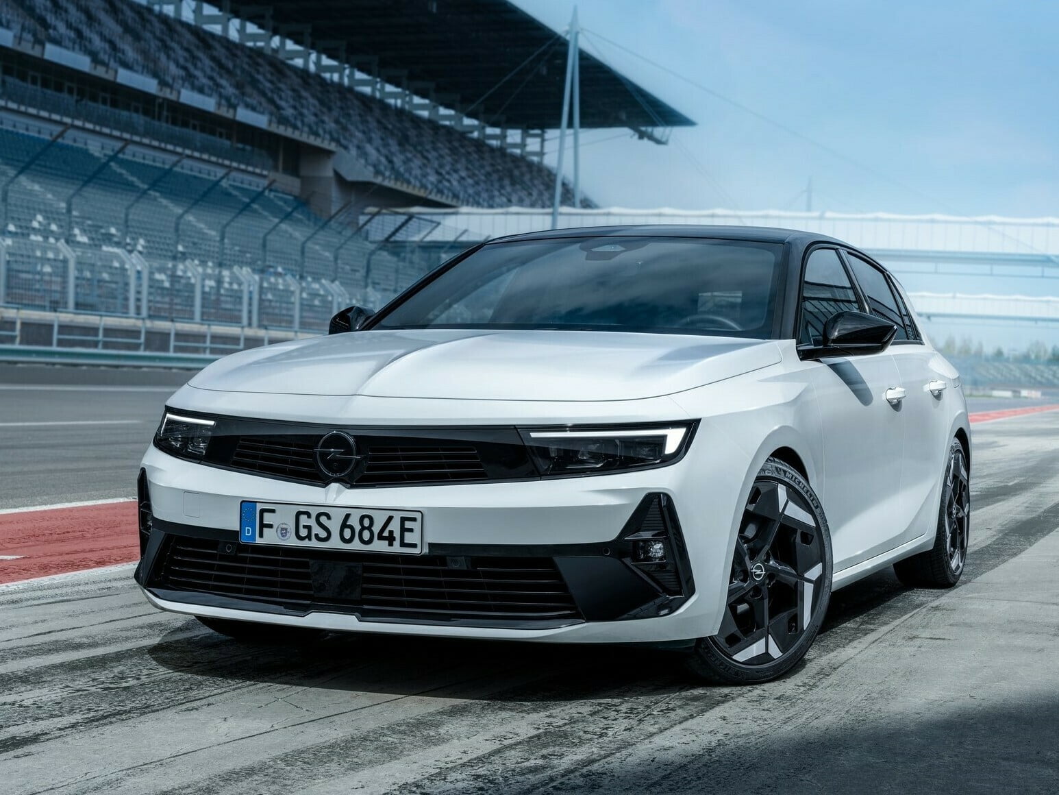 Opel Astra GSe 2023 compacte sportive, la remplaçante de la GSi