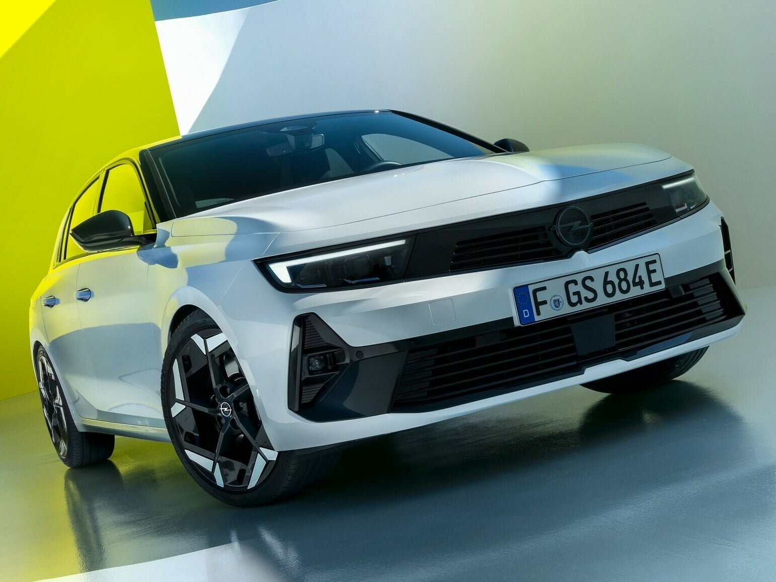 Opel Astra GSe 2023 compacte sportive, la remplaçante de la GSi