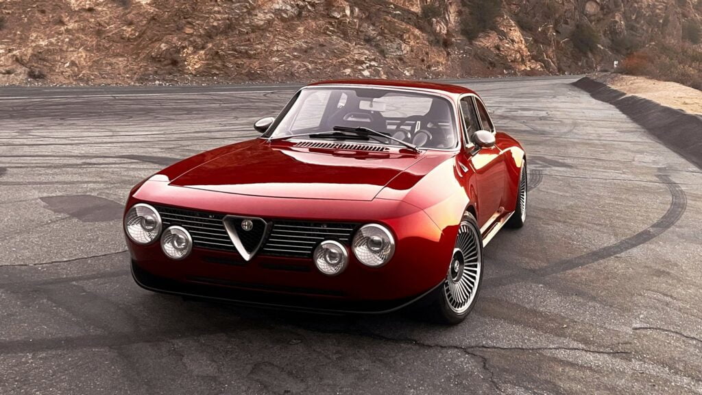 Totem Automobili GT Super 2022, l'Alfa Romeo Giulia GT du passé