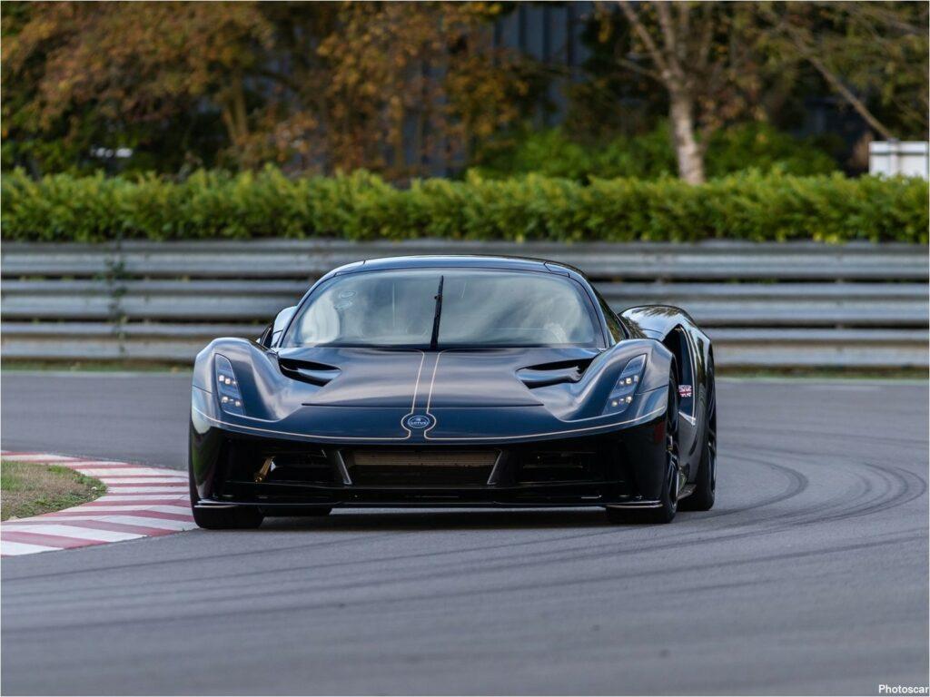 Lotus Evija Fittipaldi 2022 - 50 ans de la victoire de la firme en F1 ...