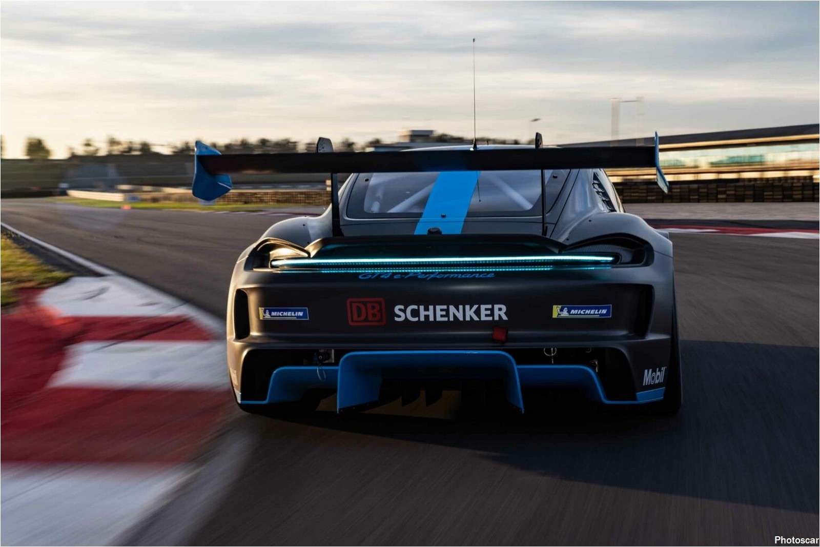 Porsche GT4 e-Performance 2022 - Cayman tout électrique - Photoscar