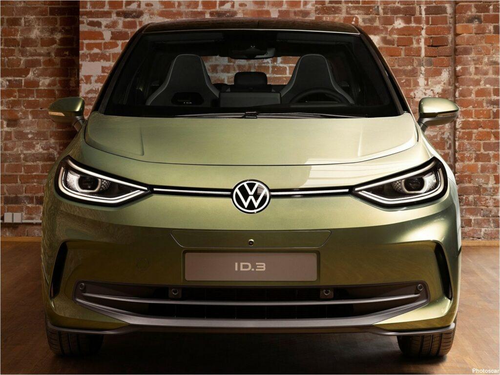 Volkswagen ID3 2024 - Confortable avec une technologie de pointe ...