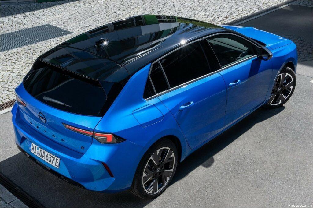 Opel Astra Électric 2023 - Elle offre des performances réactives ...