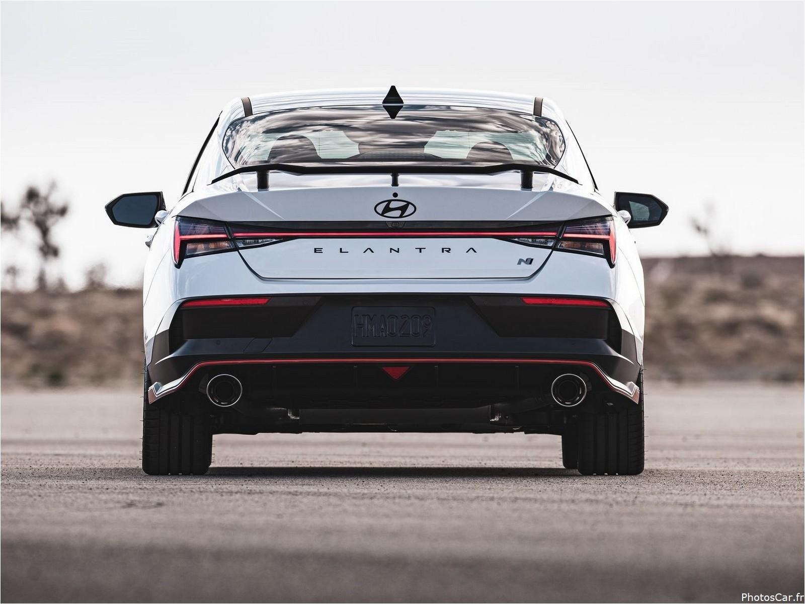 Hyundai Elantra 2024 - Élévation du design et intérieur de luxe Photoscar