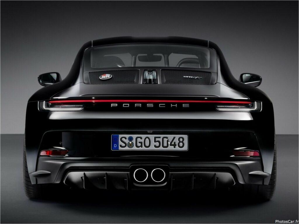 Porsche 911 ST 2024 - Maniabilité agile pour les passionnés - Photoscar