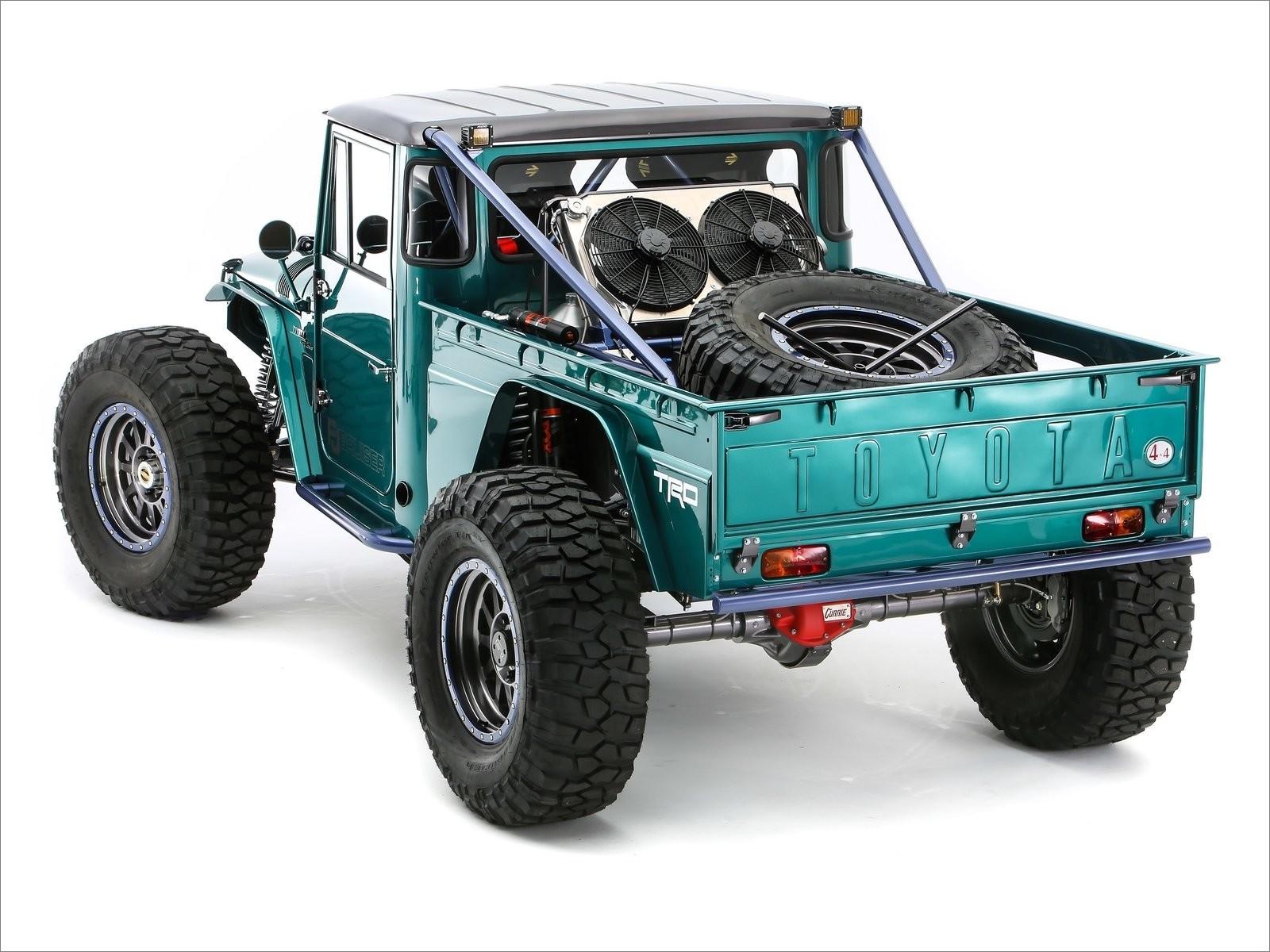 Toyota FJ Bruiser Concept 2023 : Hommage au Land Cruiser FJ45 - Photoscar