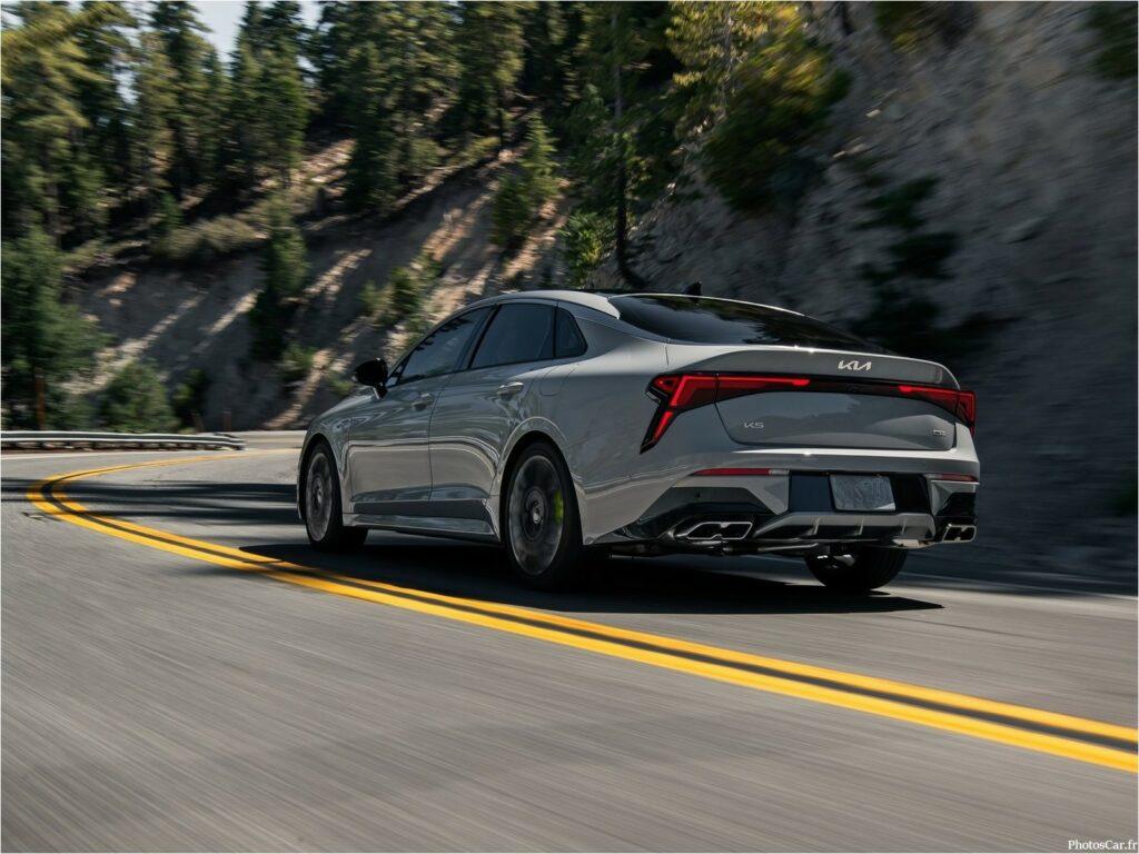 Kia K5 2025 - La berline qui vous fera oublier toutes les autres