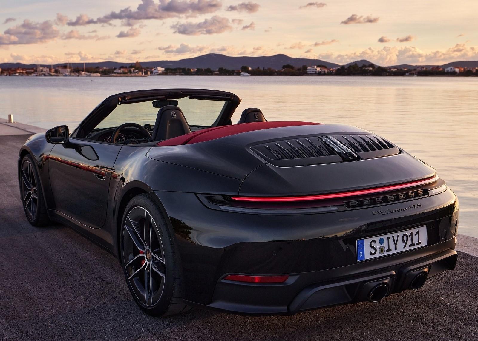 Porsche 911 Carrera GTS Cabriolet 2025 : La légende revisitée