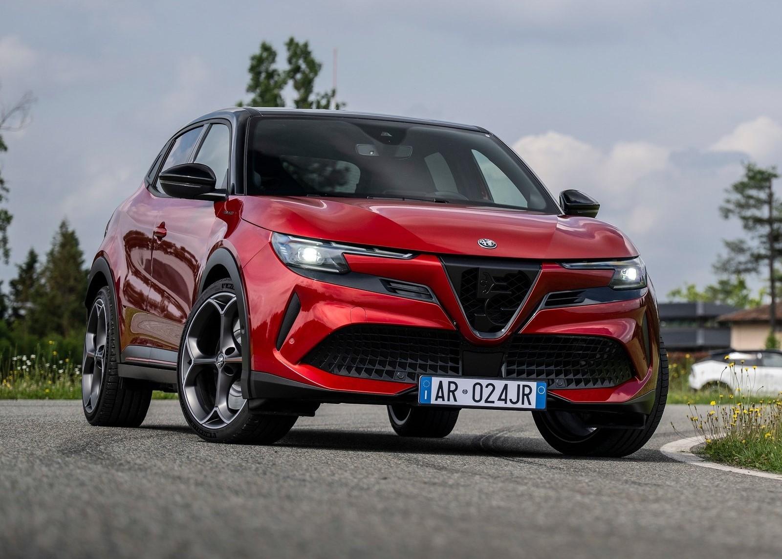 Alfa Romeo Junior 2025 : un SUV urbain élégant et performant