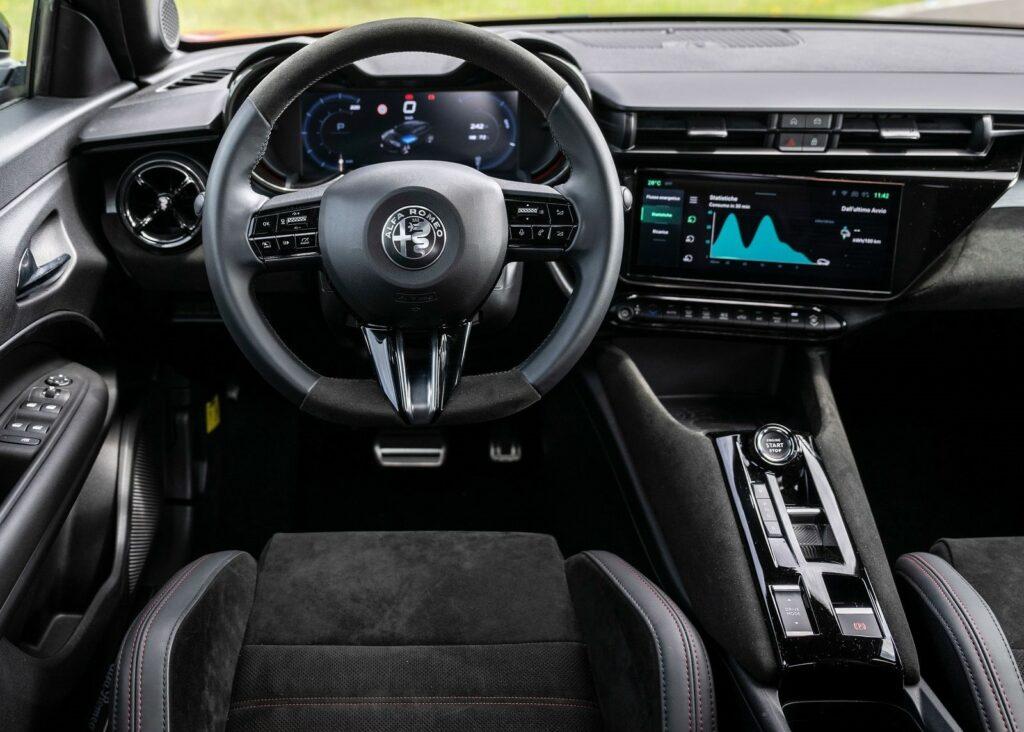 Alfa Romeo Junior 2025 : un SUV urbain élégant et performant