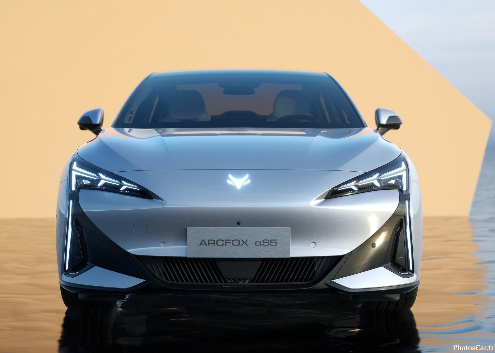 BAIC ArcFox Alpha S5 2025 : Un design extérieur élégant et sportif