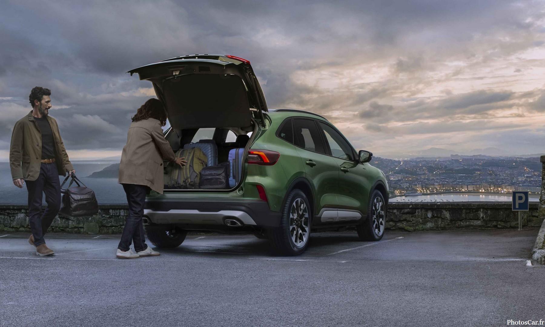 Ford Kuga Active PHEV 2024 : SUV hybride pour tous les terrains