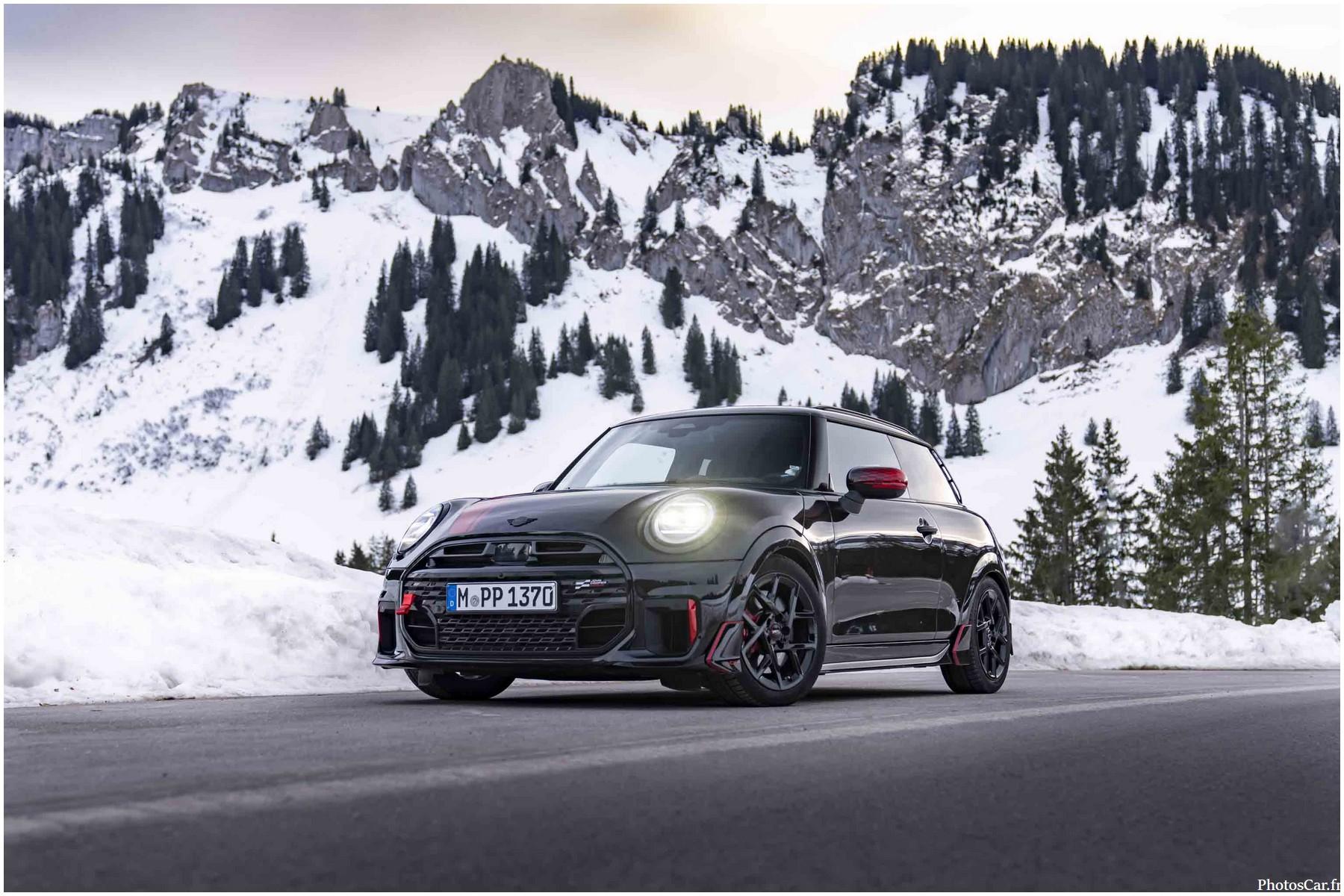 Mini JCW 2025 : L'alliance parfaite entre sportivité et élégance