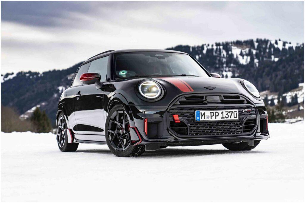 Mini JCW 2025 : L'alliance parfaite entre sportivité et élégance