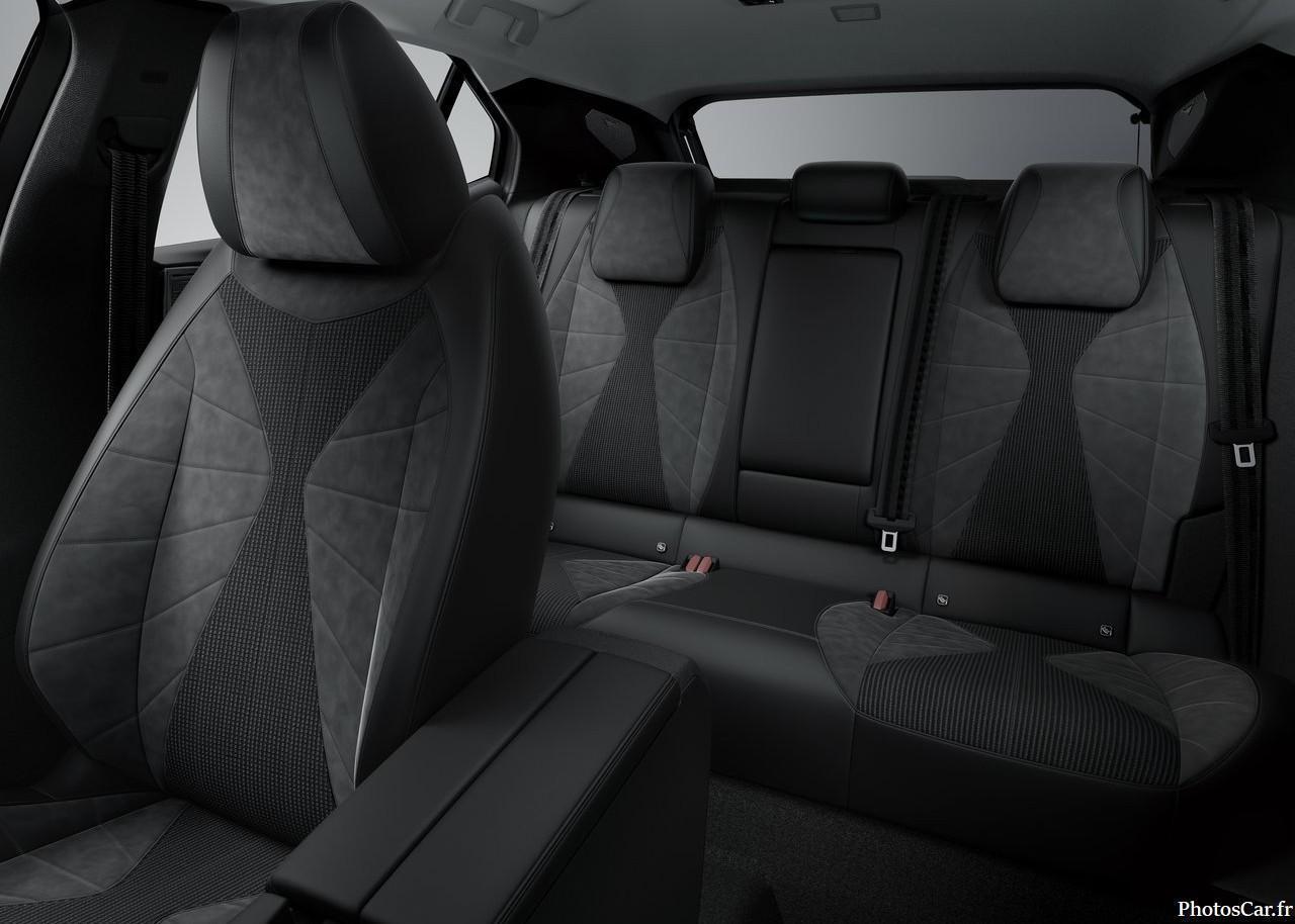 DS Automobiles No4 2026: L'élégance française réinventée