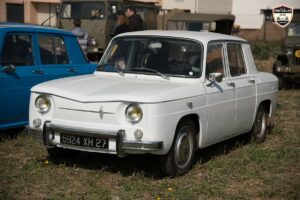 Tout savoir sur la Renault 8 : caractéristiques et évolution